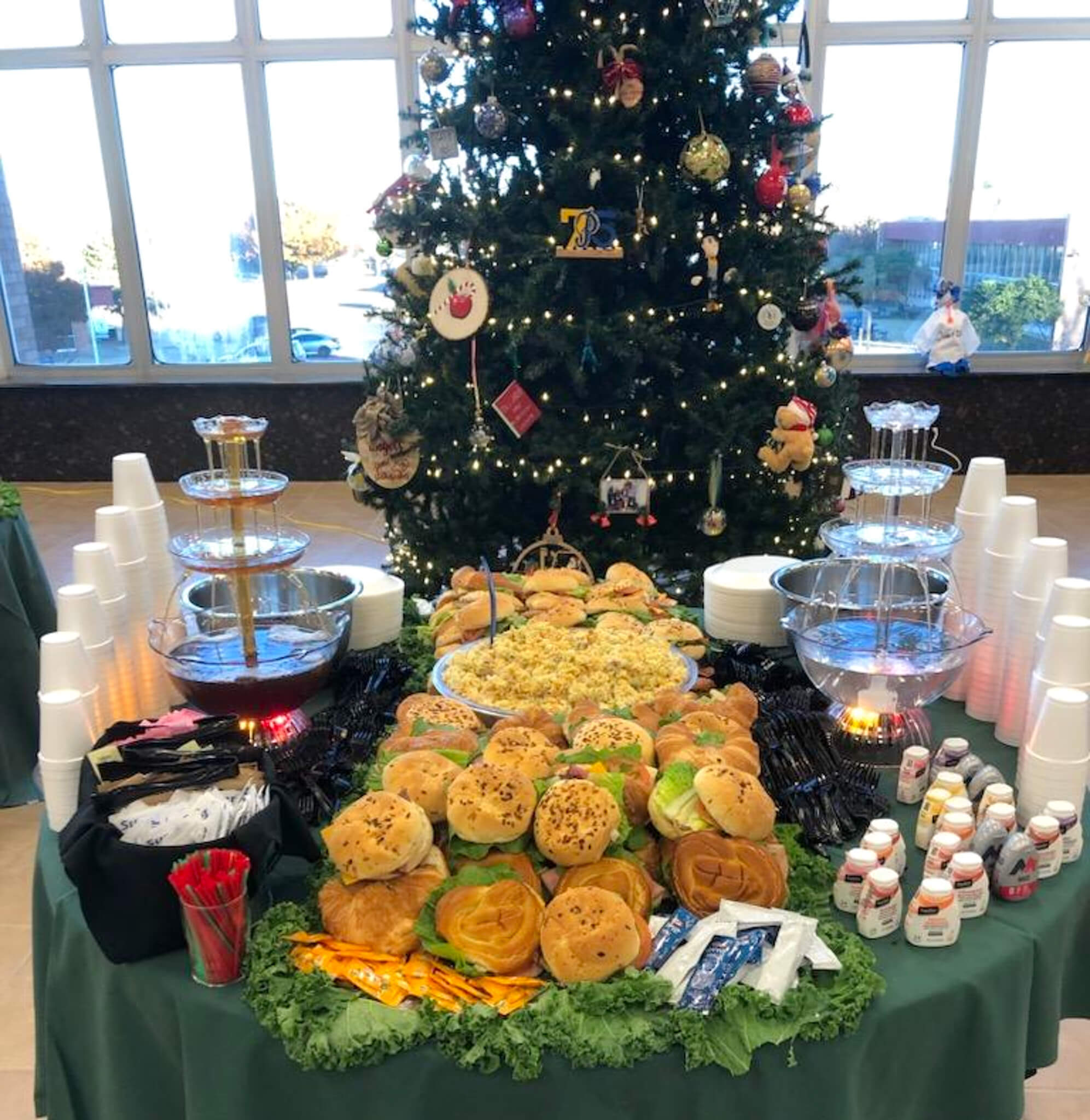 Community Connection – Fresh Ideas Food Service Management